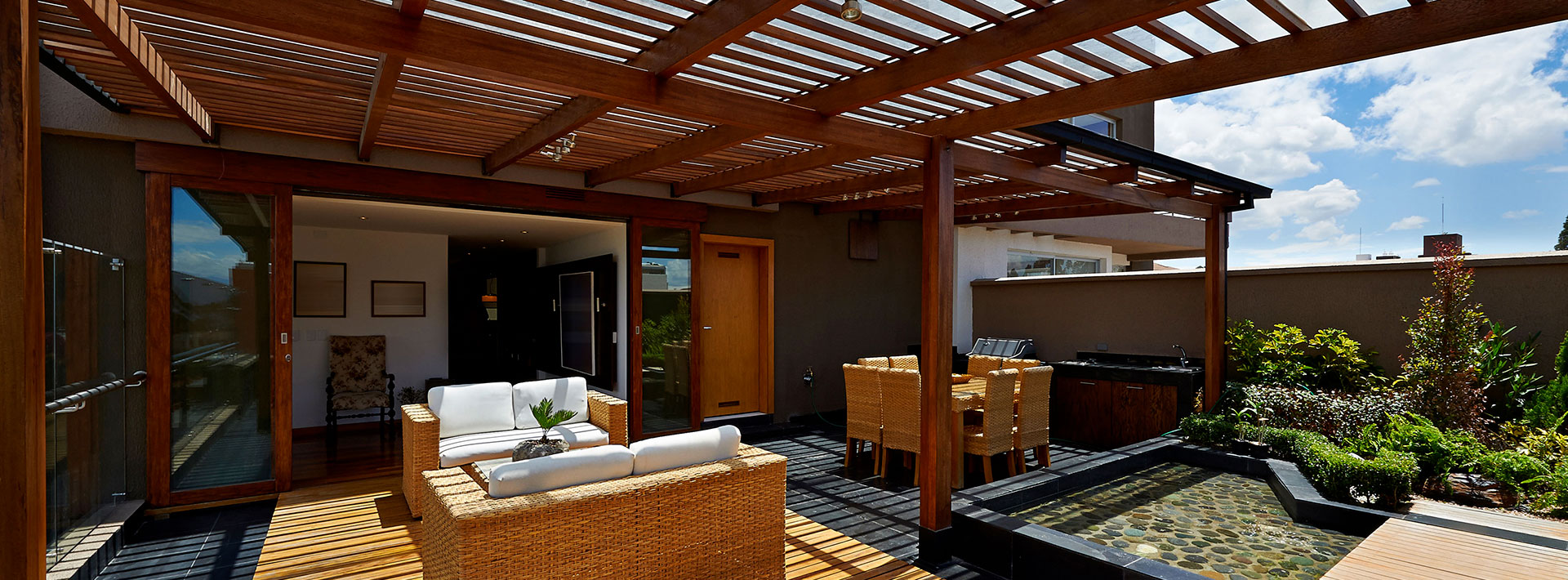Providing technical knowledge on the diversity of tropical timber ...